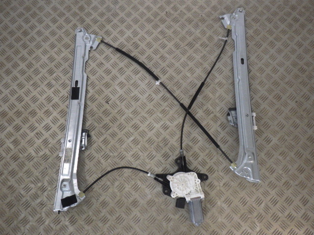 Y0215 ベンツ V350 トレンド W639 639811C 2007年7月 右 フロント PW パワーウインドウモーター レギュレーター ...