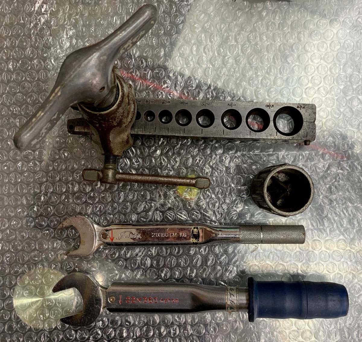 ジャンク品 エアコン フレア加工 工具 KTC EA-207 RIDCID No459 HOZAN HA-713I TOSHIBA 21X160 CM-KG(その他)｜売買されたオークション ...