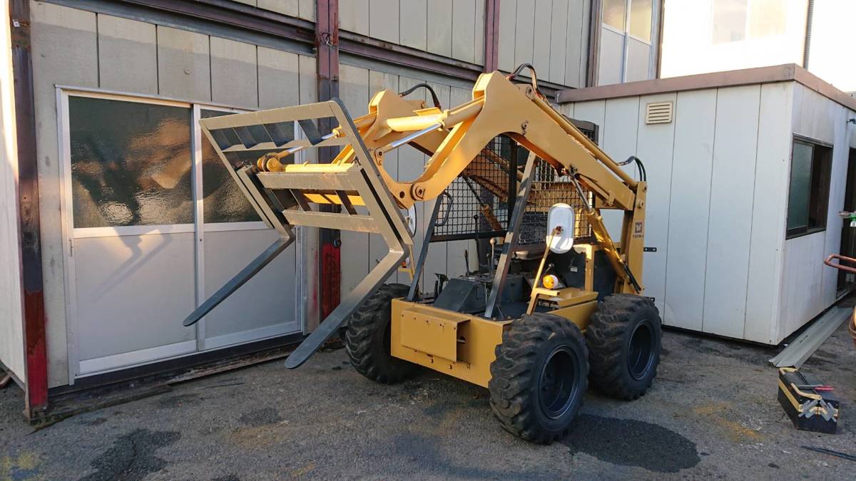 ヤンマー Y30W-2型 4WD ディーゼル フォーク付き 除雪等に(建設機械、重機)｜売買されたオークション情報、yahooの商品情報をアーカイブ公開 - オークファン（aucfan.com）