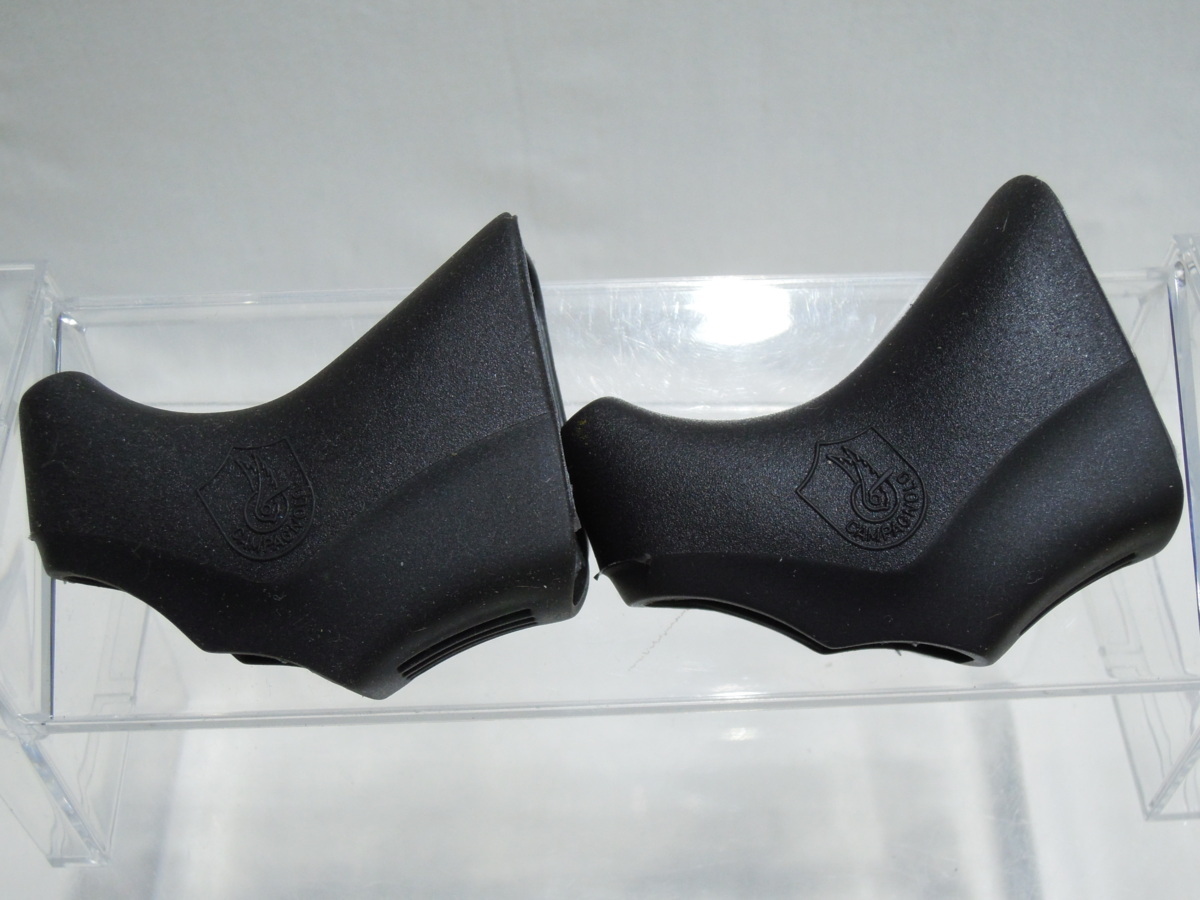 カンパニョーロ/ラバーレバーフード 黒 上出しケーブル用 /Y963(ブレーキレバー)｜売買されたオークション情報、yahooの商品情報を ...