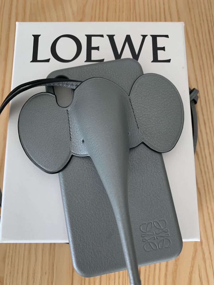 ロエベ LOEWE iPhone XS max エレファント 携帯ケース シルバーグレー(その他)｜売買されたオークション情報、yahooの商品情報をアーカイブ公開 - オークファン ...