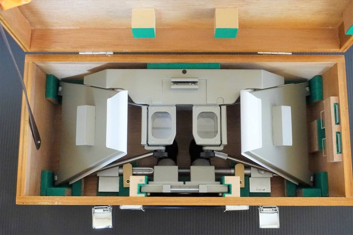 トプコン／TOPCON 反射鏡式実体鏡 3形 航空写真 測量 ステレオスコープ Stereoscope(測量、角度計)｜売買されたオークション ...