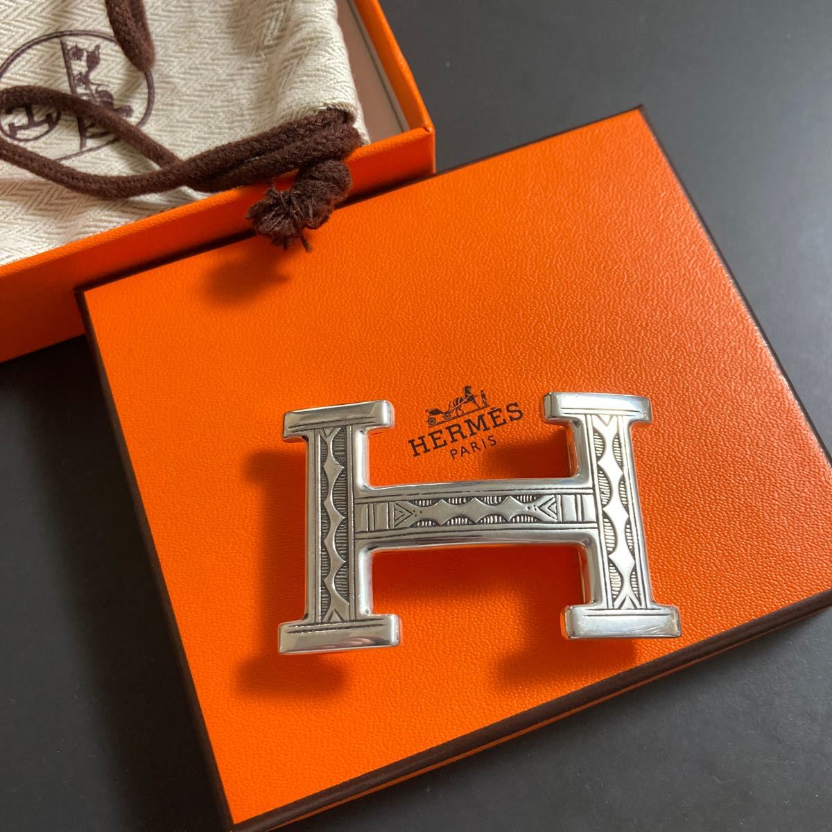 エルメス トゥアレグ バックル 銀製 シルバー925(その他)｜売買されたオークション情報、yahooの商品情報をアーカイブ公開 - オークファン（aucfan.com）