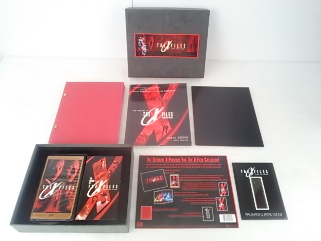 王/THE X FILES VHSビデオ ボックスセット/FIGHT THE FUTURE/ビデオ2本/動作未確認/特典付き/SPECIAL ...