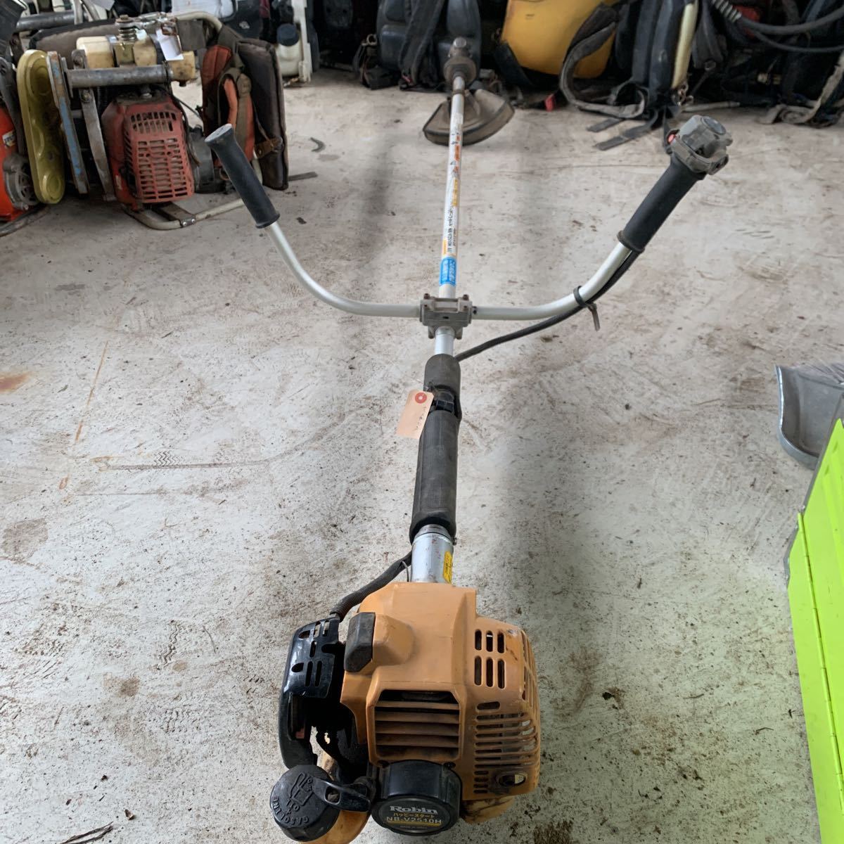 ロビン Robin NB-V2510H 可変ヘッド 草刈機 刈払機 ジャンク(本体)｜売買されたオークション情報、yahooの商品情報を ...