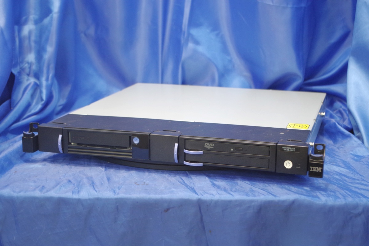 IBM/マルチメディアエンクロージャー 7226-1U3/LTO7ドライブ+DVD MULTIドライブ搭載 240R(テープ装置)｜売買された ...
