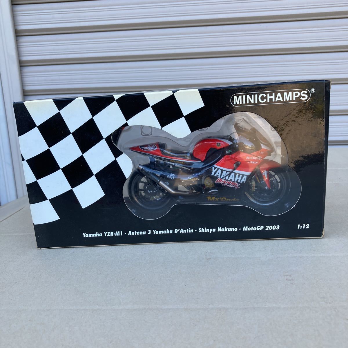 ミニチャンプス YAMAHA ヤマハ YZR-M1 モトGP 2003 Antena 3 Yamaha D‘Antin Sinya ...