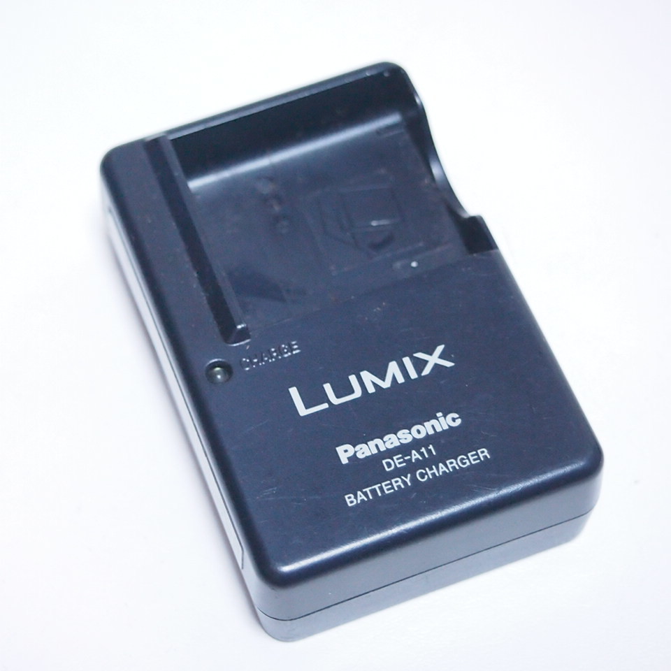 パナソニック Panasonic DE-A11A充電器 DMW-BCC12用(パナソニック)｜売買されたオークション情報、yahooの商品情報 ...
