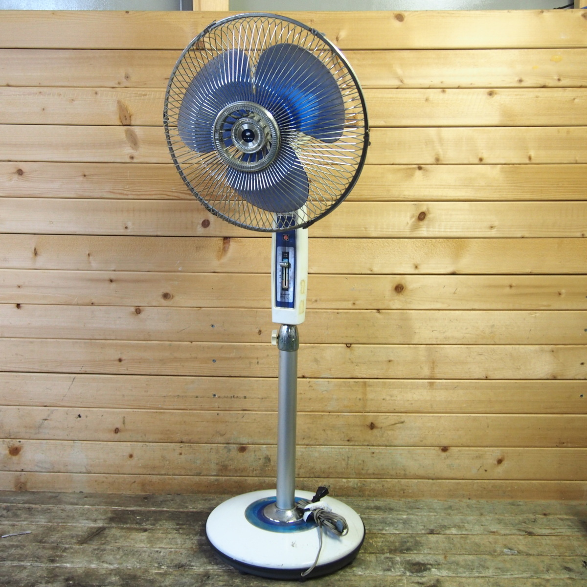 SANYO サンヨー EF-7BF 35cm 大型扇風機 スタンドファン 洋間扇(扇風機)｜売買されたオークション情報、yahooの商品情報を ...