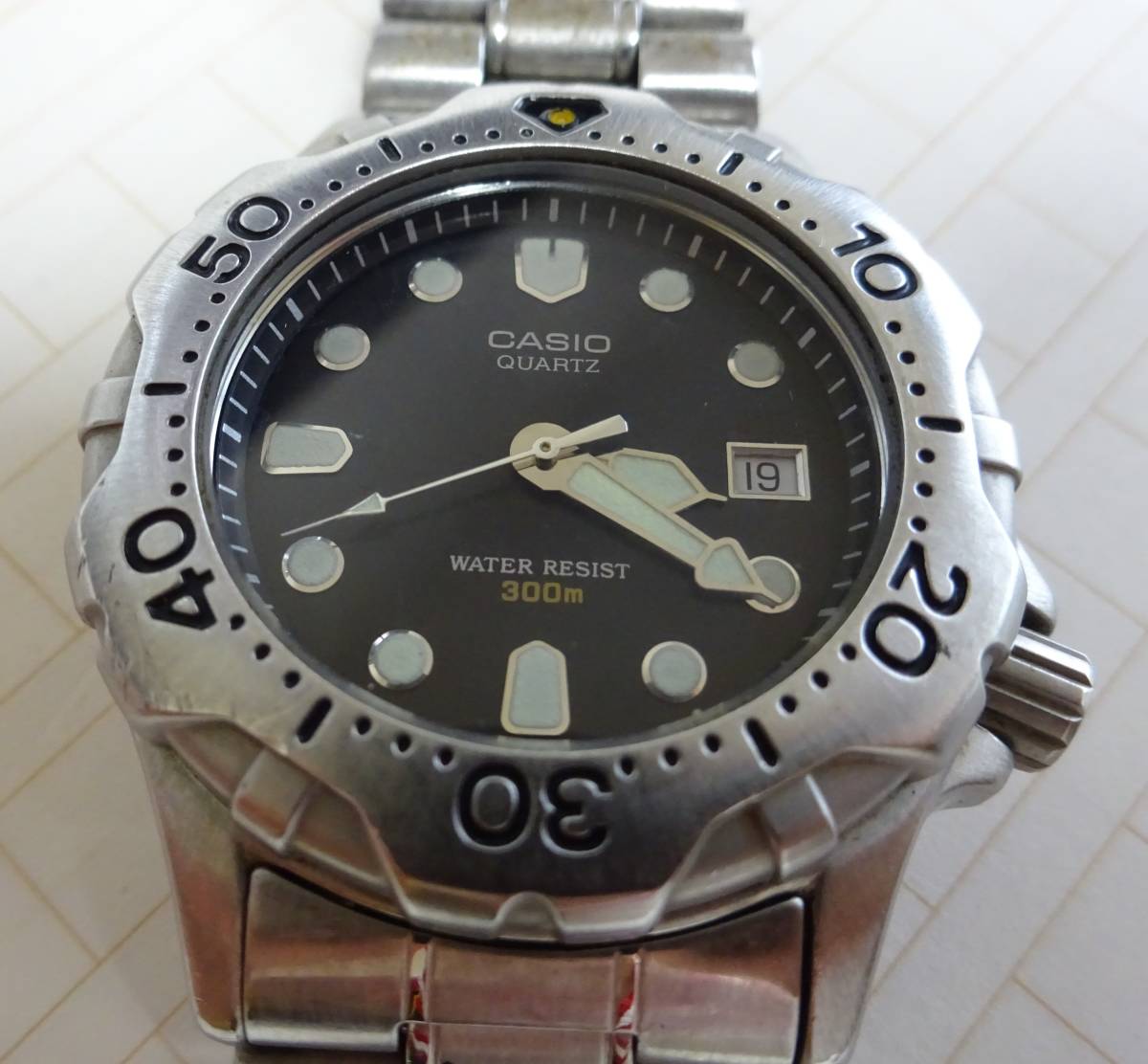 超 カシオ MDP-801 ダイバー 300m クォーツ 3針 デイト マットブラック文字盤 腕時計 Casio 300m Diver ...