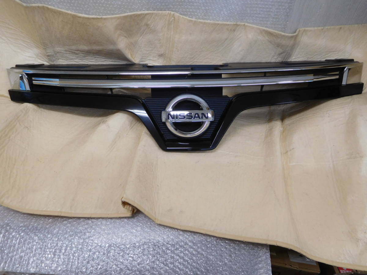 E2AP1801 E52 エルグランド 後期 ハイウェイスター アッパーグリル メッキ TE52 PE52 62320 62322 3GP0A PE52 TE52 ファントムブラック 黒 ...