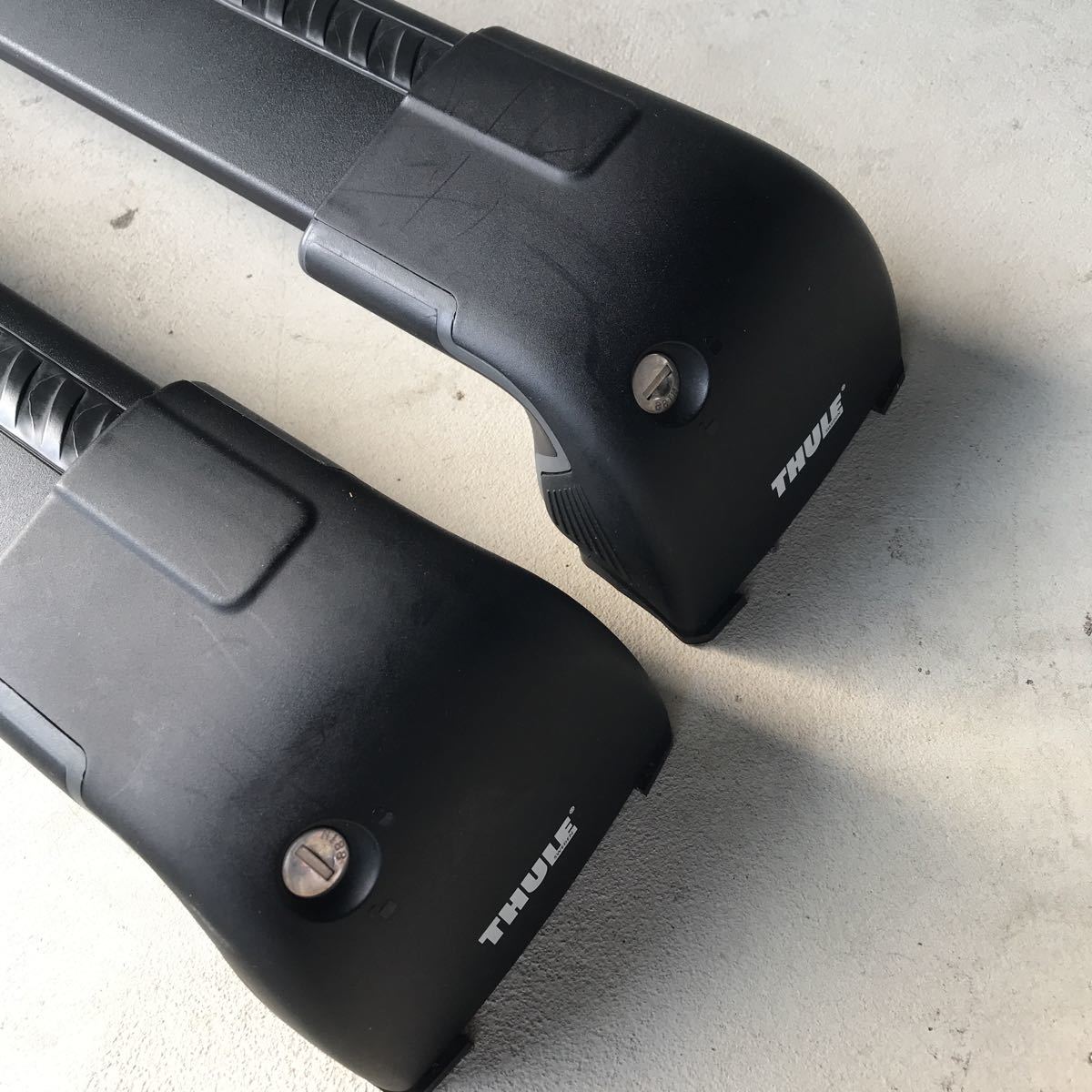 THULE BMW MINI R60専用ベースキャリアセット 9591B+4020 BMW MINIクロスオーバー ダイレクトルーフレール付 ...