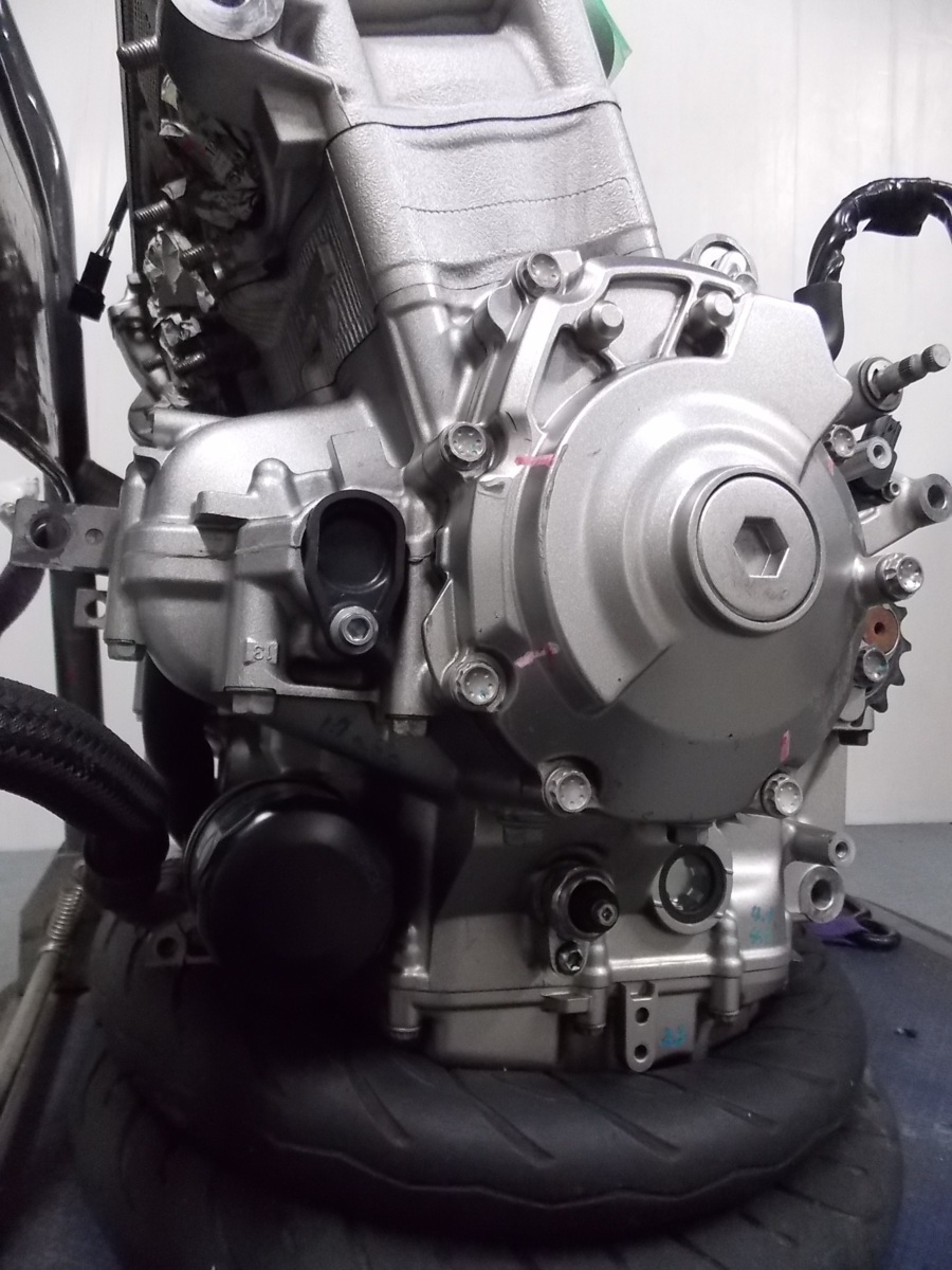 901 ヤマハ YZF-R1/レースベース/2015y/CN06C/2CR エンジンAssy 説明文必読(エンジン本体)｜売買されたオークション情報、yahooの商品情報をアーカイブ公開 ...