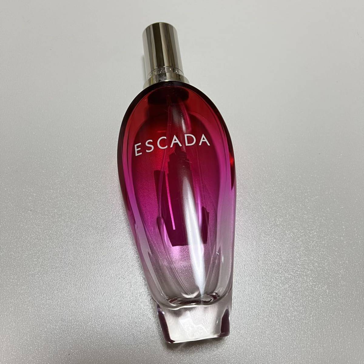 エスカーダ セクシーグラフィティ 100ml 香水 ESCADA セクシーグラフィティー(エスカーダ)｜売買されたオークション情報、yahooの商品情報をアーカイブ公開 - オークファン ...