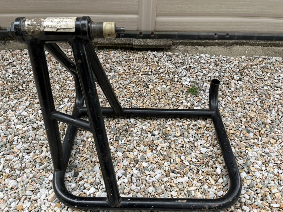 NC30 VFR400R リアスタンド メンテナンススタンド(スタンド)｜売買されたオークション情報、yahooの商品情報をアーカイブ公開 ...