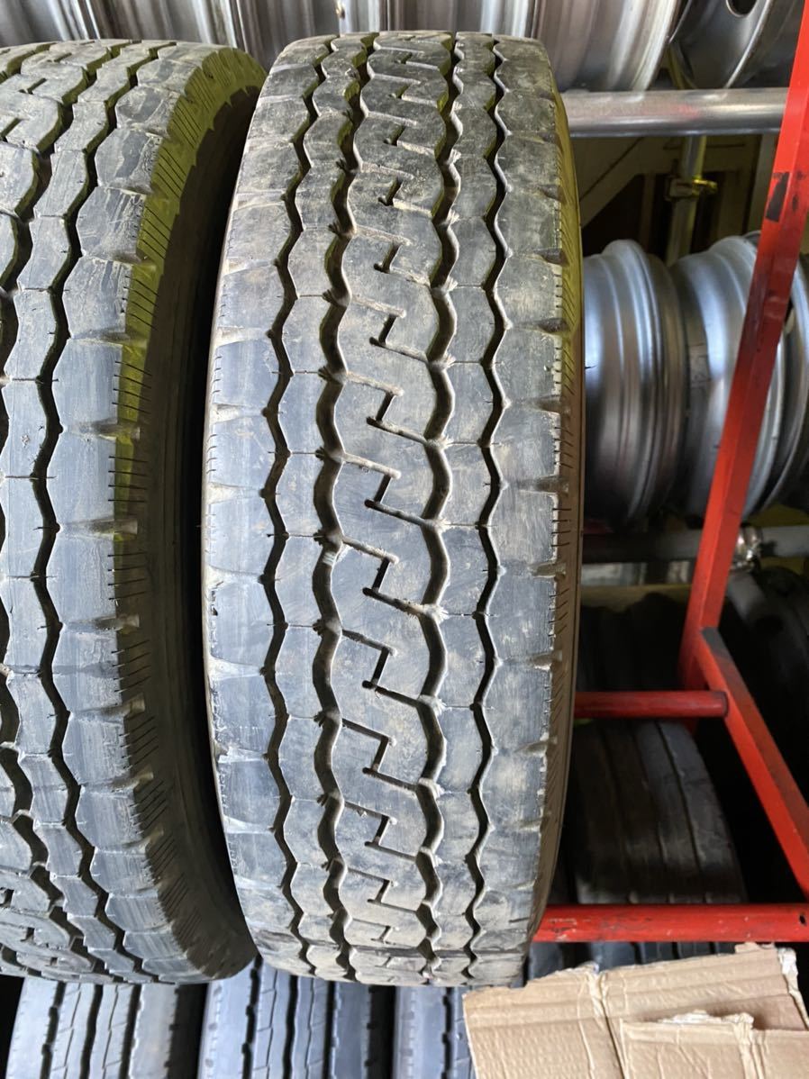 ブリヂストン DURAVIS M804 SNOW 205/70R17.5 115/113L LT M+S TUBELESS 2015年2本 ...