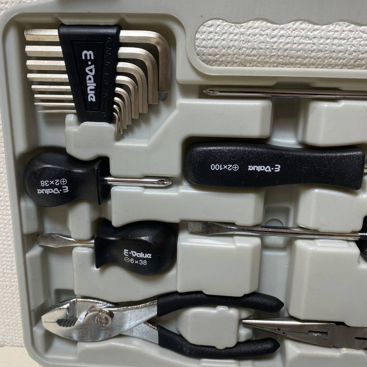 品 ETS-45G ガレージツールセット バイク 自動車メンテナンス用 E-Value Jr. 45点組 工具セット DIY 現状品(工具セット)｜売買されたオークション情報、yahooの商品 ...