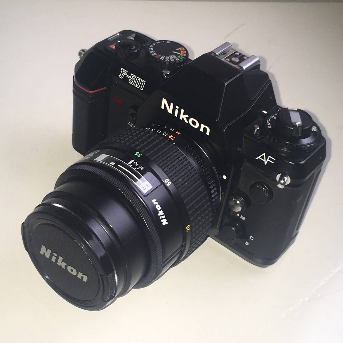ジャンク Nikon F-501 / NIKKOR 1:3.3-4.5 35-70mm ブラック(ニコン)｜売買されたオークション情報 ...
