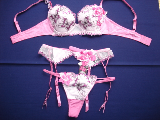 ワコール サルート 42グループ ブラ Dー75 ショーツ M ガーター M 3点セット Pi BTJ 442(75)｜売買されたオークション情報、yahooの商品情報をアーカイブ公開 ...