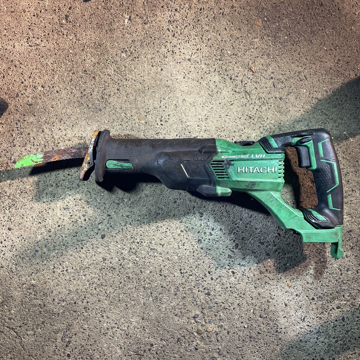 日立工機 HITACHI CR18DBL セーバーソー み 現状渡し(多目的用)｜売買されたオークション情報、yahooの商品情報をアーカイブ ...