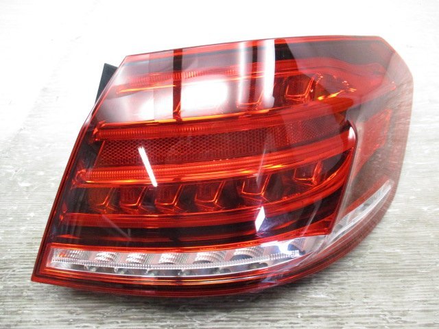 点灯確認済み 割れ取付部破損無 ベンツ Eクラス セダン W212 後期 純正 右 LED テール ライト ユニット A2129060803 ...