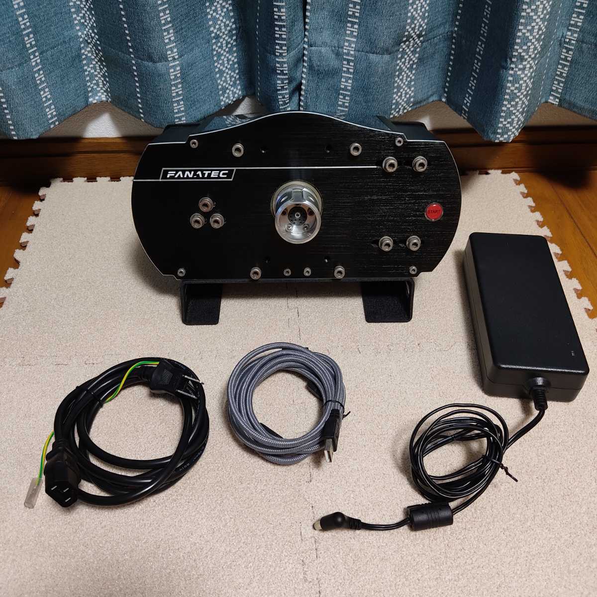 FANATEC ClubSport Wheel Base V2.5 トルク8Nm 高性能名機 CSW V2.5 関連 CSL DD DD ...