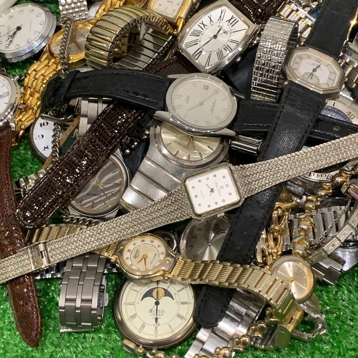 時計 腕時計 大量 まとめ売り 50本 CITIZEN シチズン CLUB LA MER クラブ ラ メール klaeuse クロイゼ 含む 約2キロ ジャンク品 E142(その他)｜売買され ...