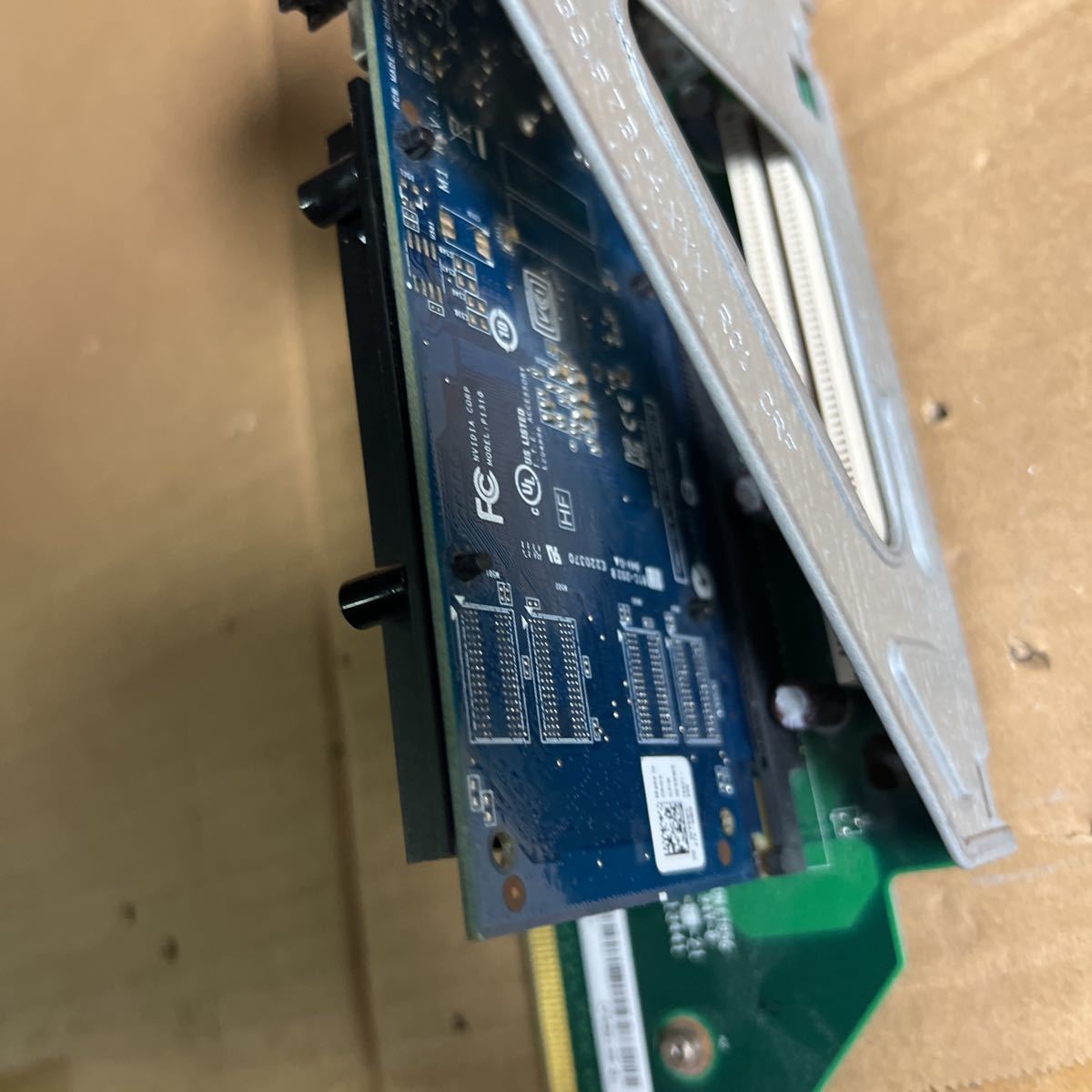 グラフィックボード / 管：G008 富士通 ESPRIMO D582/F D581/D D582/G D752/F 等 ライザー(PCI Express)｜売買されたオークション情報 ...