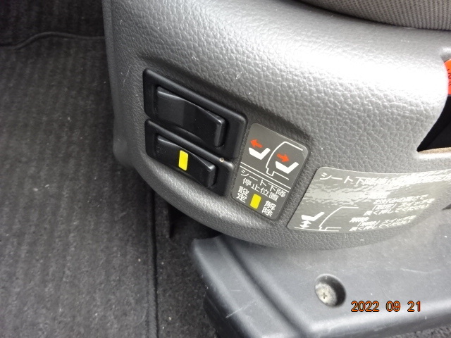 沖縄北海道離島NG 044673 NISSAN 日産 CUBE キューブ H21.9 アンシャンテ 福祉車両 リフトアップシート Z12(日産 ...