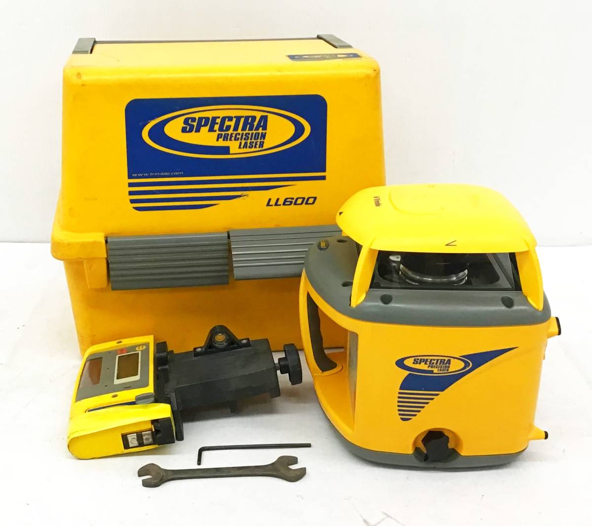 Trimble SPECTRA PRECISION LASER レーザーレベル LL600 ハードケース レーザープレーン 測量機器 測定器 ...