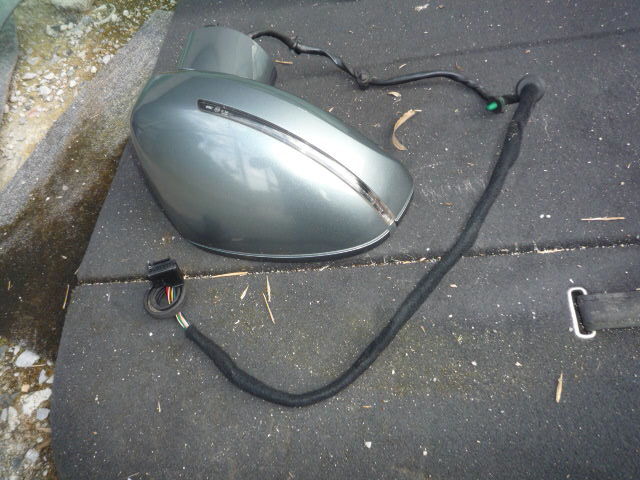 8J TTクーペ 右 ドアミラー 8JBUBF カラー LY7E(ドアミラー)｜売買されたオークション情報、yahooの商品情報をアーカイブ ...