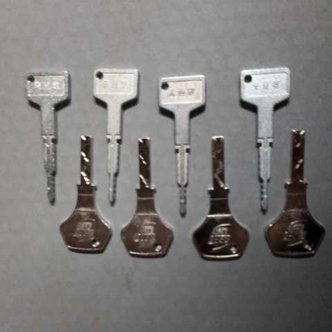 パチンコ スロット 流通キー ゼロキー 4本セット オムロック OMLOCK NCL 穴開け加工済み ZEROキー 入れ替え撤去 流通鍵(その他)｜売買されたオークション情報、yahooの商品 ...