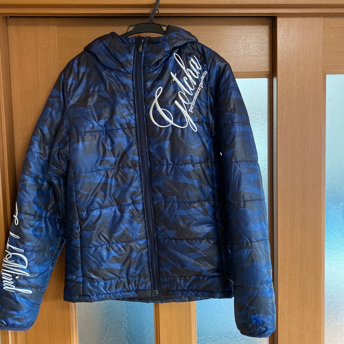 GOTCHA ダウンジャケット Mサイズ ガッチャ(Mサイズ)｜売買されたオークション情報、yahooの商品情報をアーカイブ公開 - オークファン（aucfan.com）