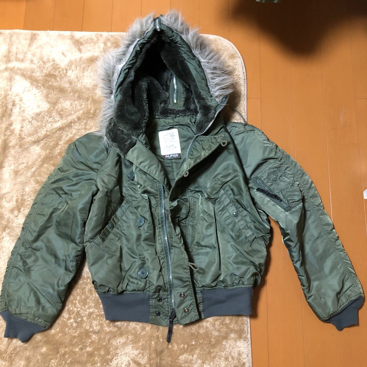 N-2B ALPHA USA製 フライトジャケット(Mサイズ)｜売買されたオークション情報、yahooの商品情報をアーカイブ公開 - オークファン（aucfan.com）