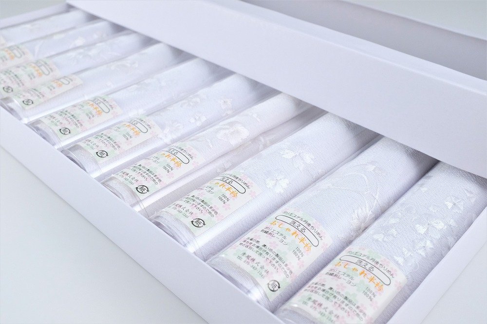 1円 丹後ちりめん 洗える 礼装用 白 刺繍 半衿 10本セット AC-551(半衿)｜売買されたオークション情報、yahooの商品情報をアーカイブ公開 - オークファン（aucfan.com）