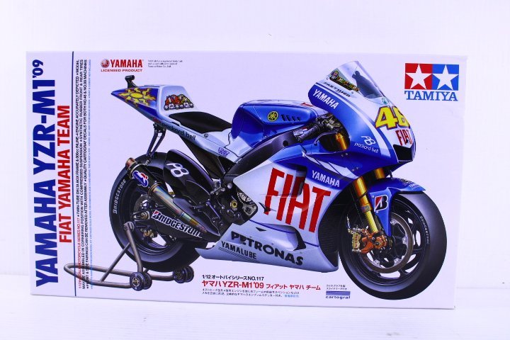 未組立 TAMIYA/タミヤ ヤマハ YZR-M1 '09 フィアット 1/12 オートバイ No.117 バイク プラモデル ...