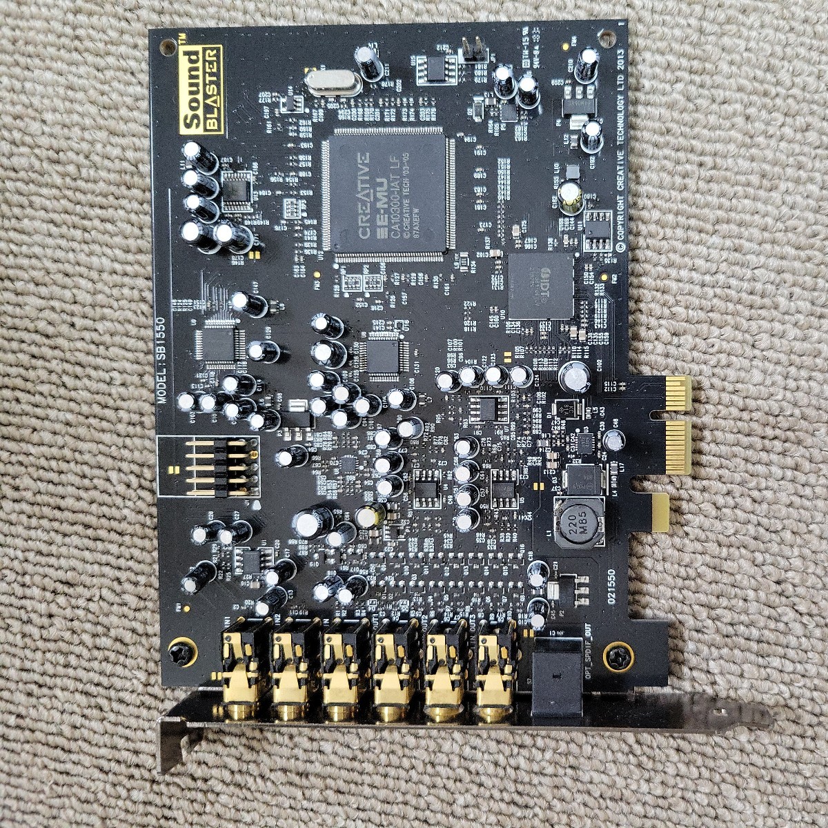Creative PCI Expressスロット用サウンドカード Sound Blaster Audigy Rx SB1550 ミニジャック ...