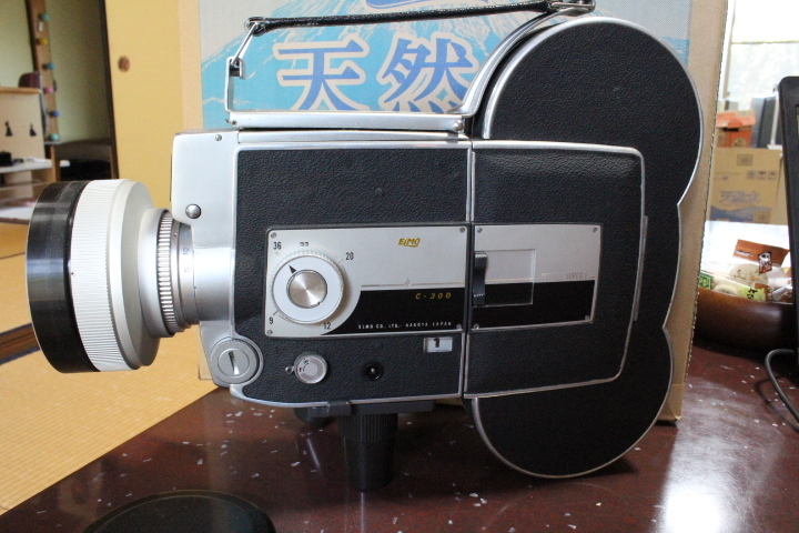 コレクター放出品 詳細不明 ジャンク ELMO 8ミリカメラ C-300 マガジン交換式 8mm(8ミリ)｜売買されたオークション情報 ...