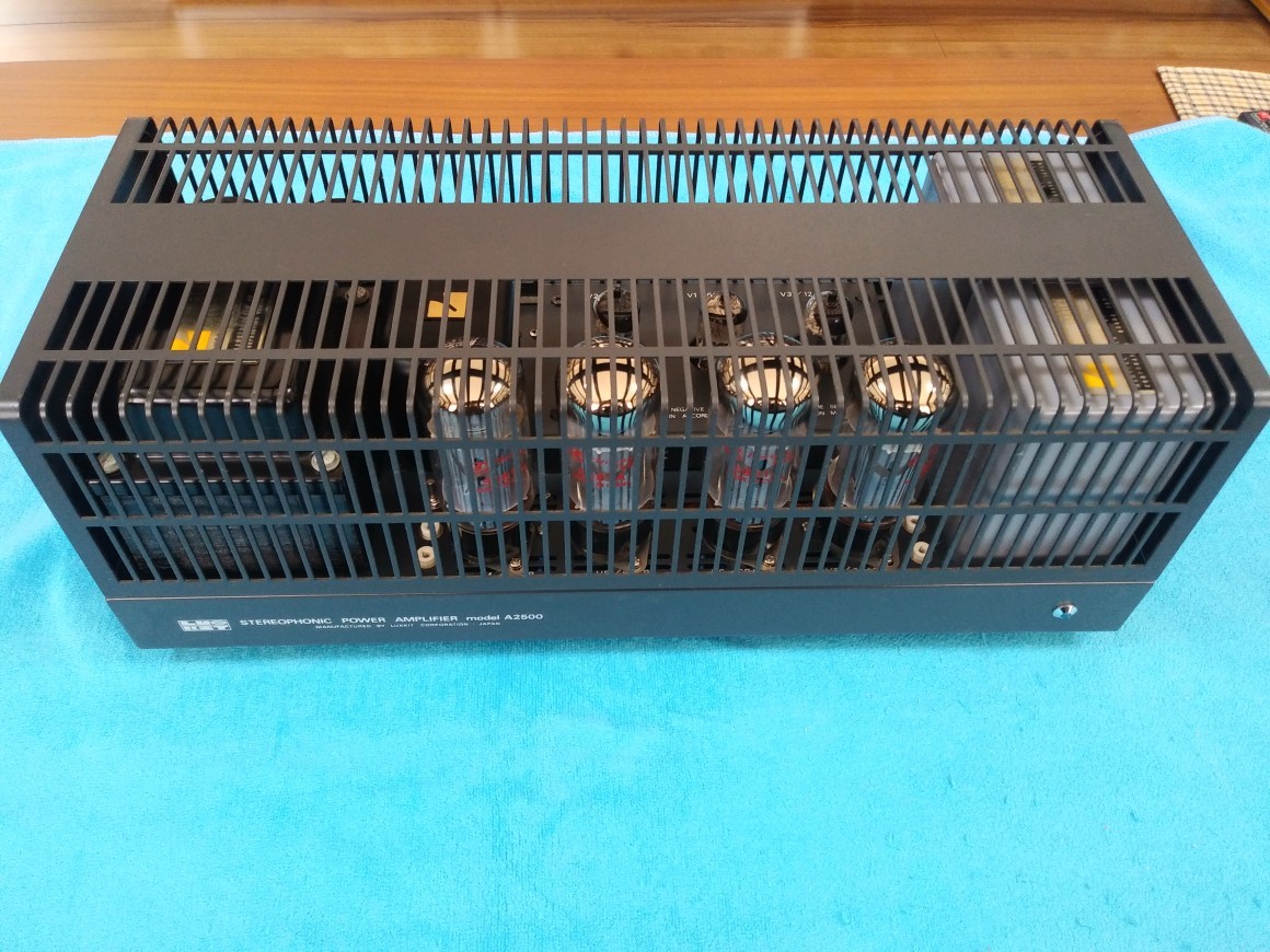 LUXKIT A2500 改造 5881A PP 差動アンプ(本体)｜売買されたオークション情報、yahooの商品情報をアーカイブ公開 ...