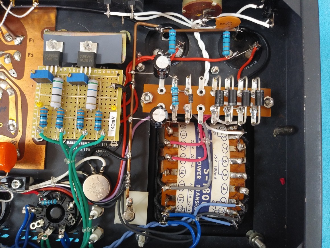 LUXKIT A2500 改造 5881A PP 差動アンプ(本体)｜売買されたオークション情報、yahooの商品情報をアーカイブ公開 ...