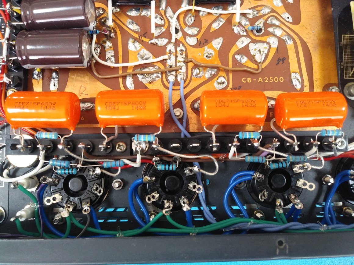 LUXKIT A2500 改造 5881A PP 差動アンプ(本体)｜売買されたオークション情報、yahooの商品情報をアーカイブ公開 ...