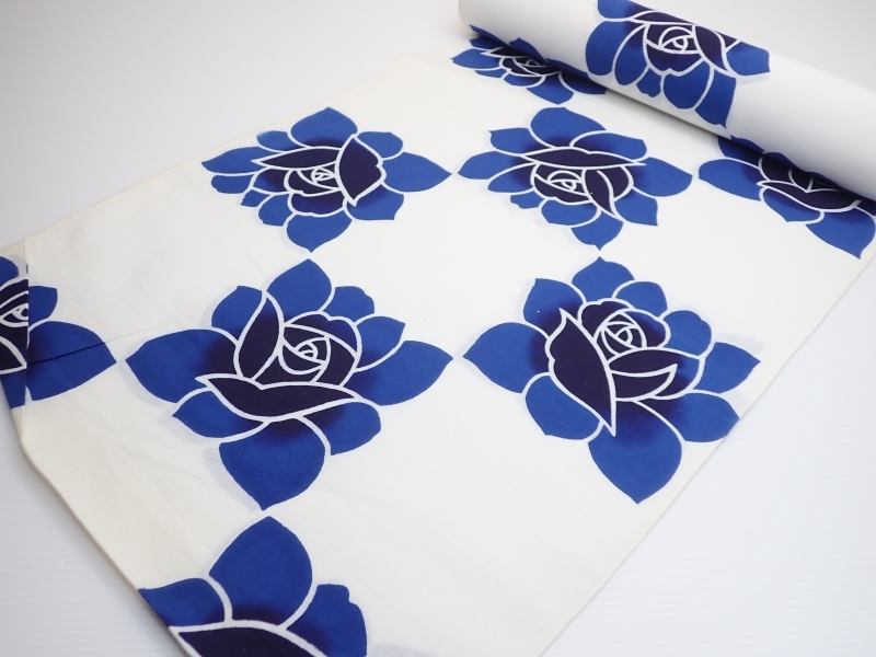 E146 反物/生地 ハギレ リメイクに 浴衣 隅田川ゆかた 青バラ 小紋 綿 白 青色 和装着物/昭和レトロ/ゆかた Japanese Kimono(反物)｜売買されたオークション情報 ...