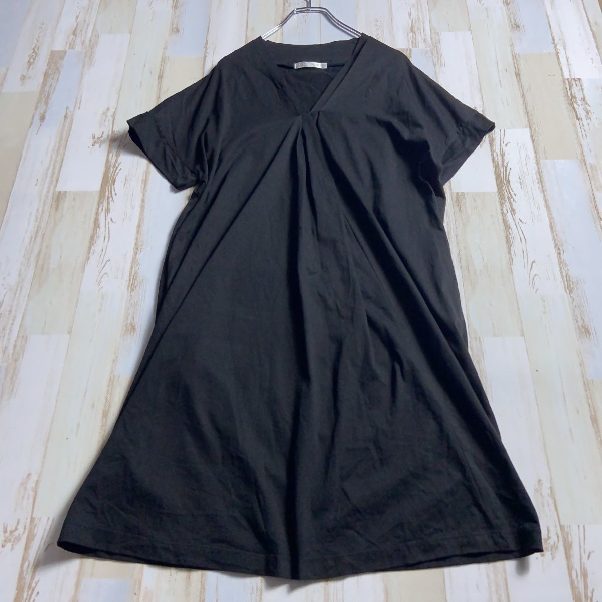 100円スタート DoCLASSE ドゥクラッセ Vネック コットン ワンピース 黒(Lサイズ)｜売買されたオークション情報、yahooの商品情報をアーカイブ公開 - オークファン ...