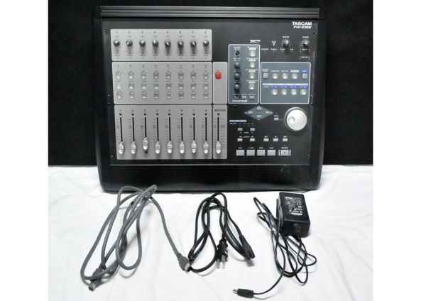 ジャンク TASCAM FW-1082 DAWコントロール機能搭載 10入力8出力FireWireオーディオMIDIインターフェース ...