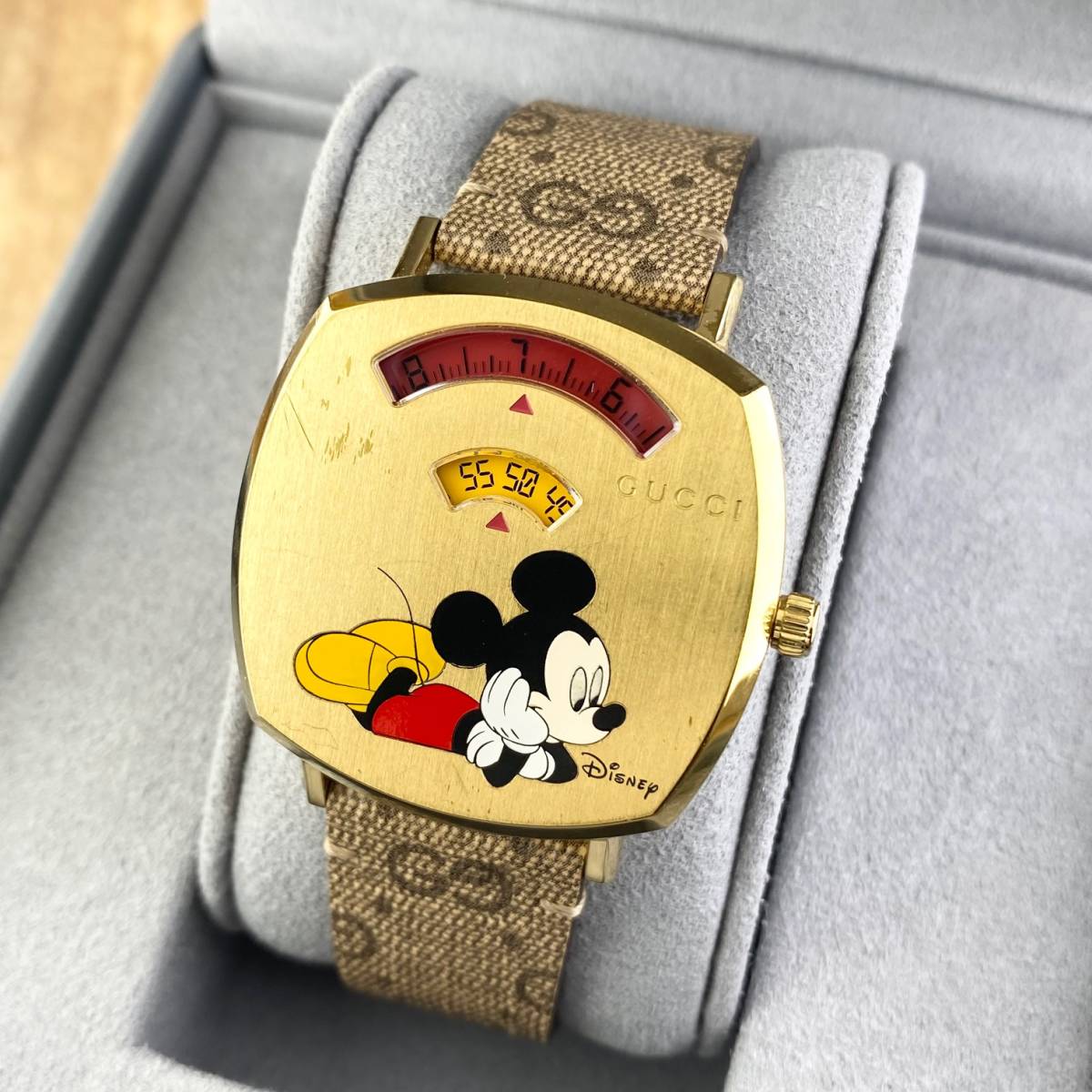 1円〜 GUCCI グッチ 腕時計 メンズ グリップウォッチ 157.4 YA157420 ディズニーコラボ ミッキーマウス ゴールド GG ...
