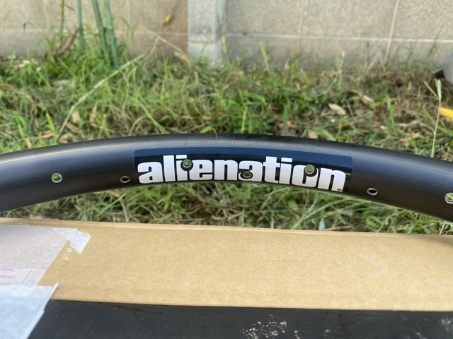 bmx用リム Alienation Deviant Rim Black 36h ブレーキレス仕様 ERD388 ダブルウォール.(BMX ...