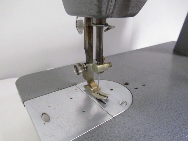 ジャンク現状売 SINGER/シンガー 職業用 Model:188 プロフェッショナル(本体)｜売買されたオークション情報、yahooの商品 ...