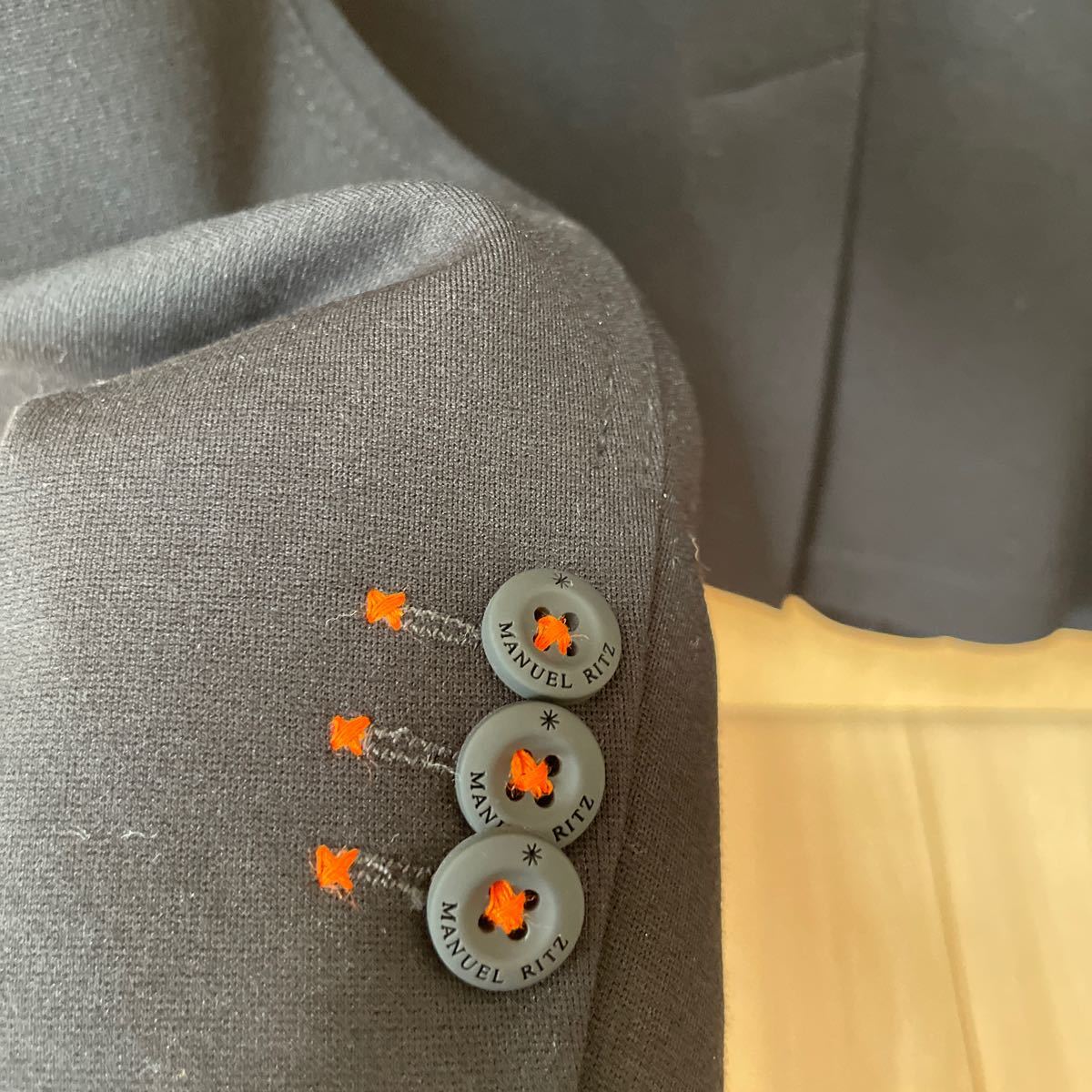 MANUEL RITZ ジャケット スラックス ブラック セットアップ マニュエルリッツ(その他)｜売買されたオークション情報、yahooの商品情報をアーカイブ公開 - オークファン ...