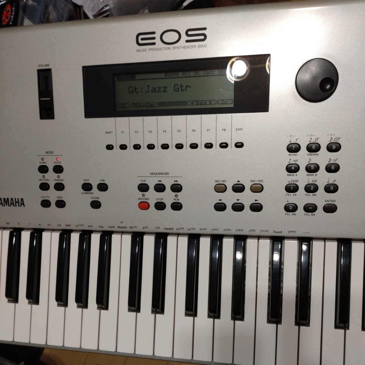 yamaha eos b900の値段と価格推移は？｜32件の売買データからyamaha eos b900の価値がわかる。販売や買取価格の参考にも。