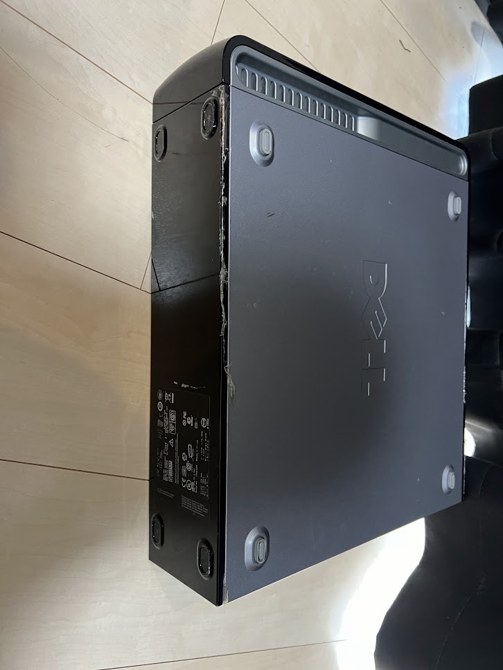 DELL studio slim 540s DC8LA Core2Quad 4GB RAM 500GB HDD Windows10(パソコン ...